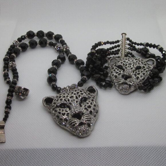 Jewelry | Leopard Bling Necklace Bracelet Set | Poshmark
